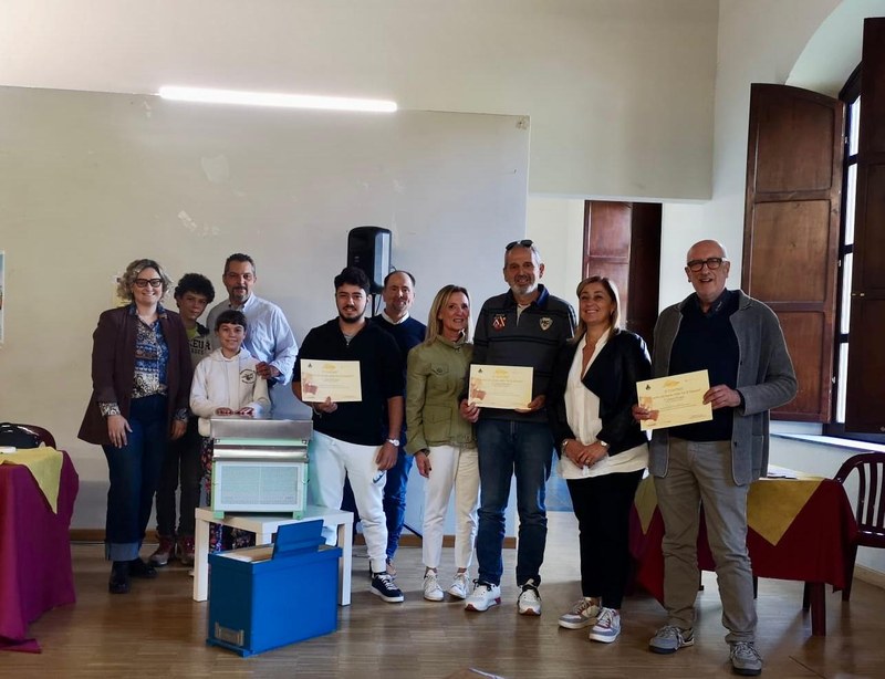 Il miele più buono in Val di Bisenzio è di Giulio Cangialosi. Ecco i ...